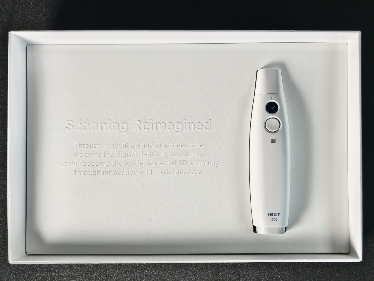 Medit i700 Wireless Dental Intraoral Scanner